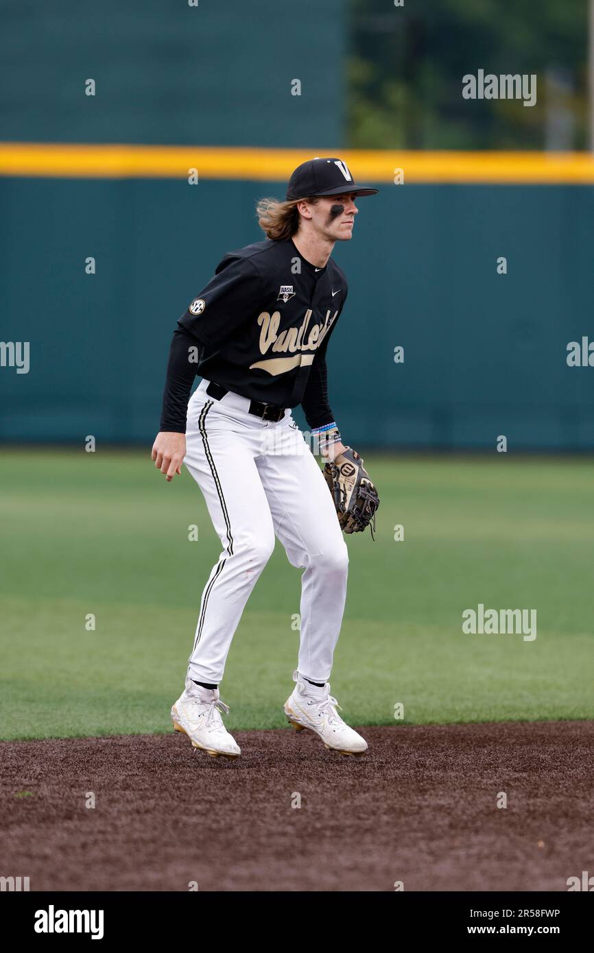 Vanderbilt Commodores shortstop Jonathan Vastine (13) on defense ...