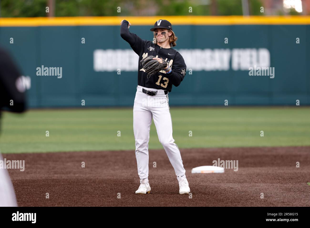 Vanderbilt Commodores shortstop Jonathan Vastine (13) on defense ...