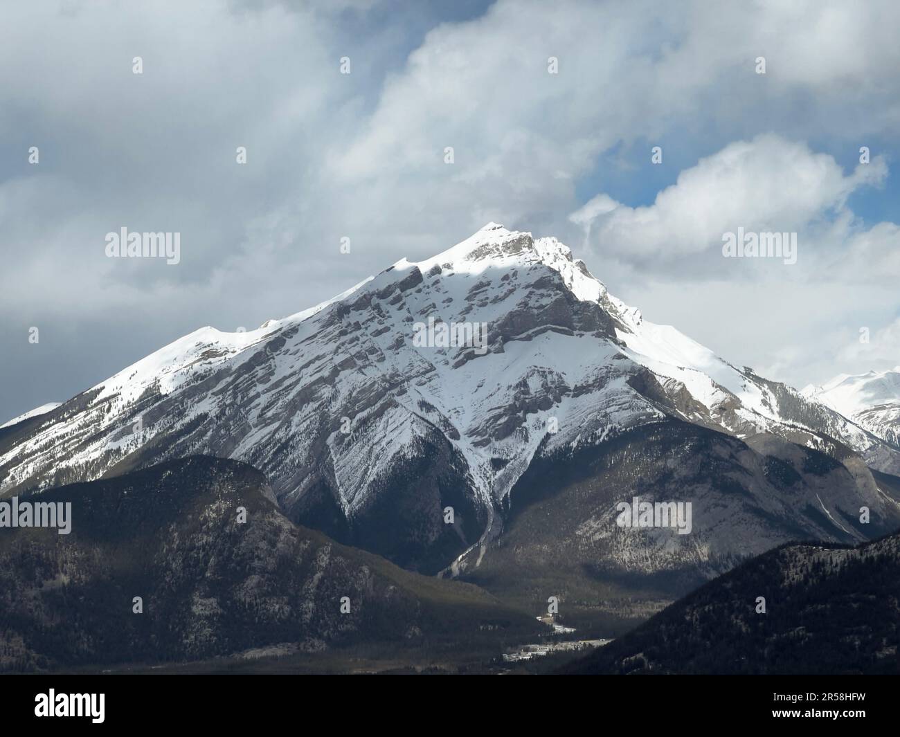 Mountain landscapes, Banff National Park, Alberta, Canada Stock Photo ...