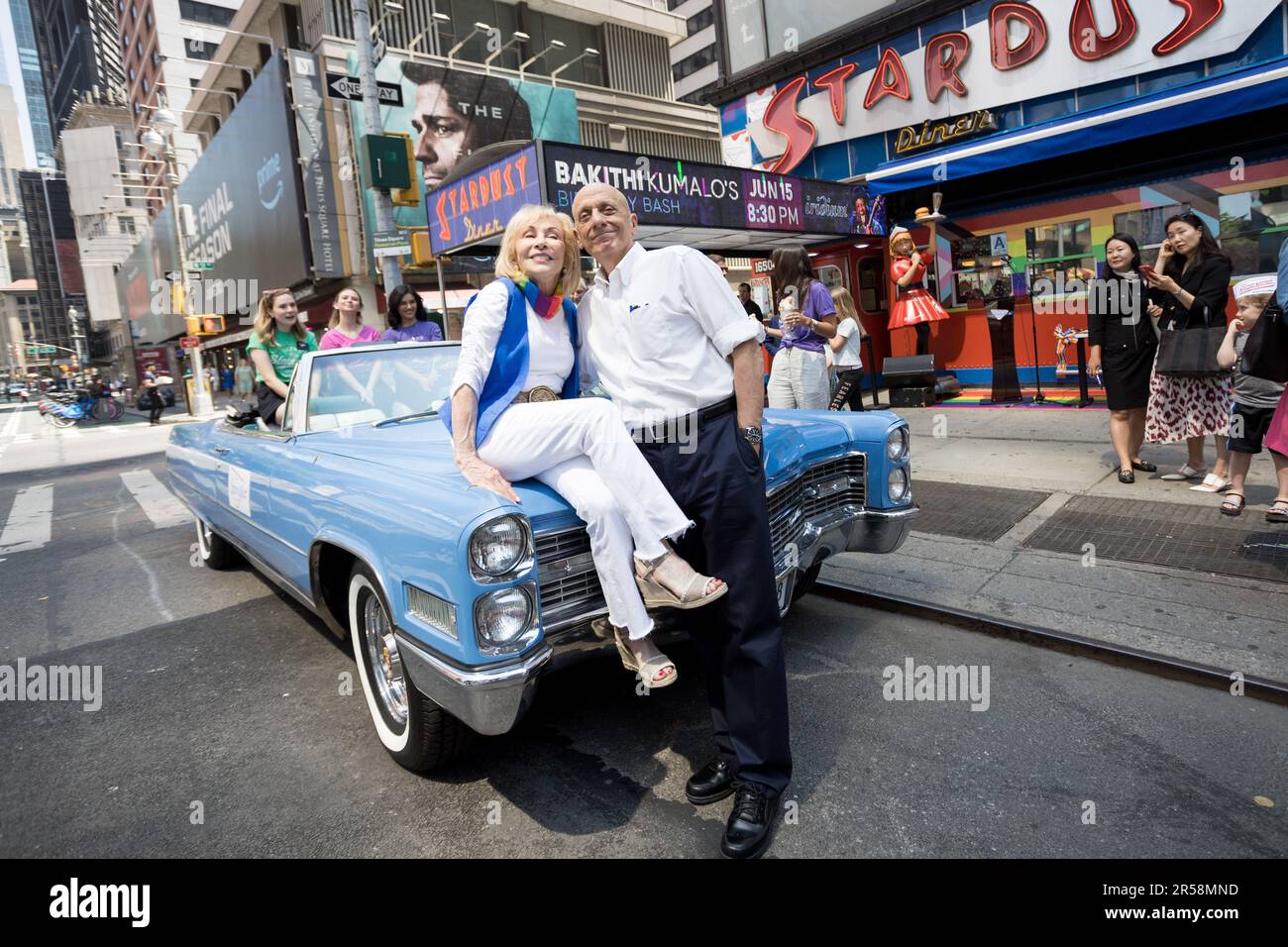 Tom viola hi-res stock photography and images - Alamy