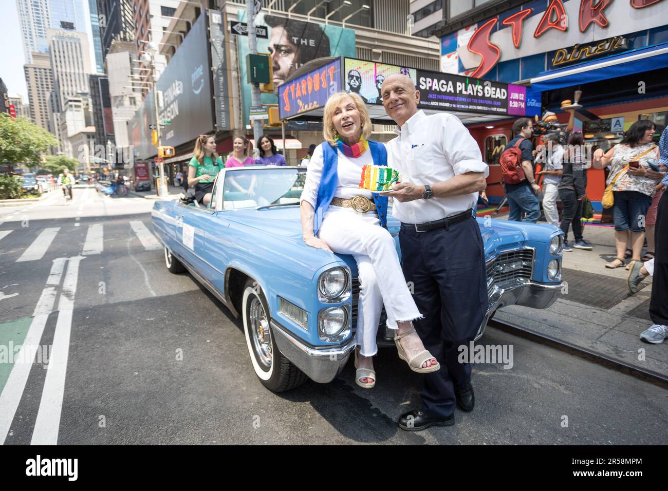 Tom viola hi-res stock photography and images - Alamy