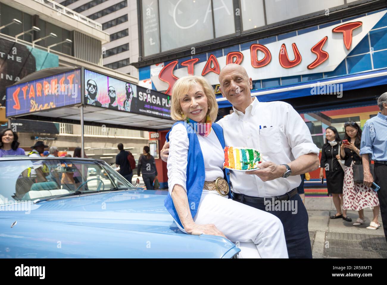 Tom viola hi-res stock photography and images - Alamy