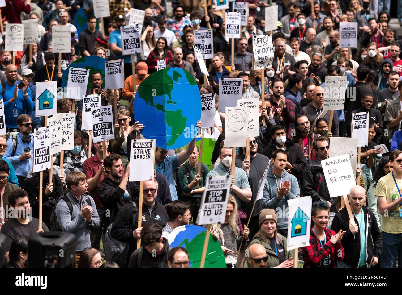 Seattle, USA. 31 May, 2023. Amazon corporate employees walk out of ...