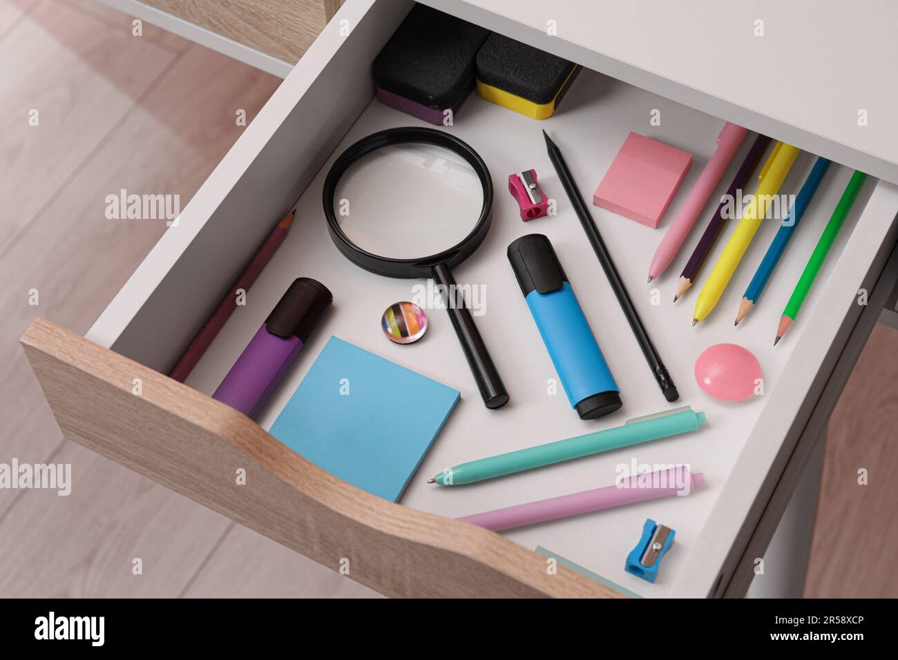 Open drawer sketch hi-res stock photography and images - Alamy