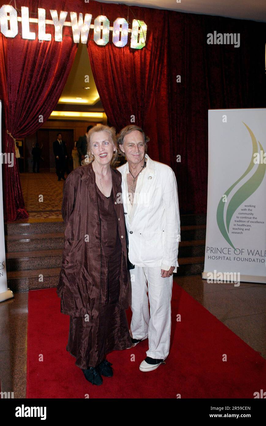 Barry otto and lindsay otto hi-res stock photography and images - Alamy