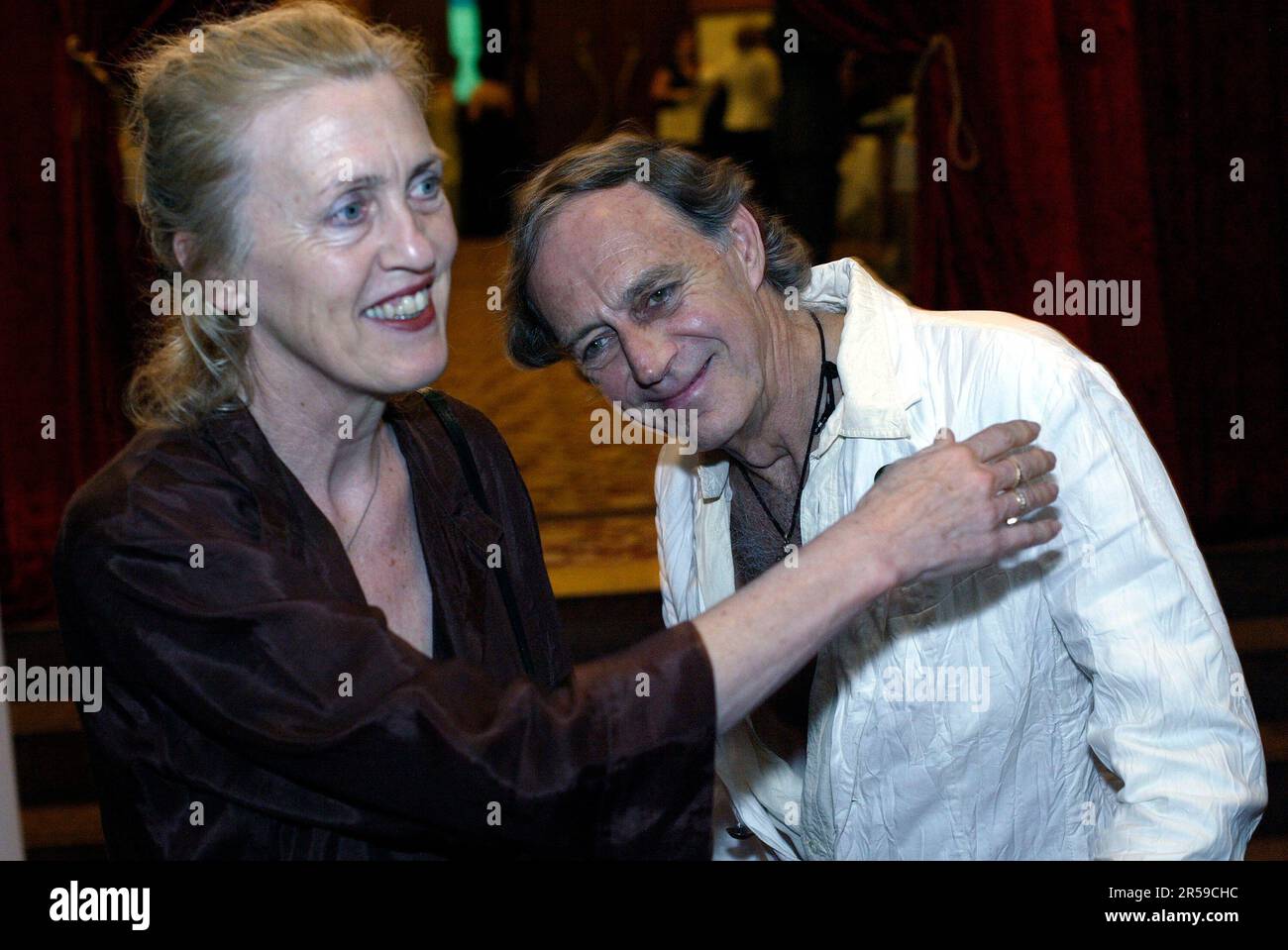 Barry Otto and Lindsay Otto at the Hollywood Nights charity dinner in ...