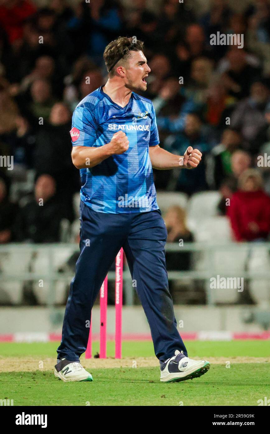 Jordan thompson cricket hi-res stock photography and images - Alamy