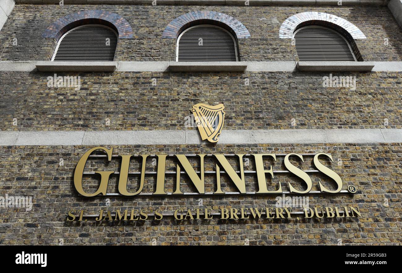 Brewery gate ireland hi-res stock photography and images - Alamy