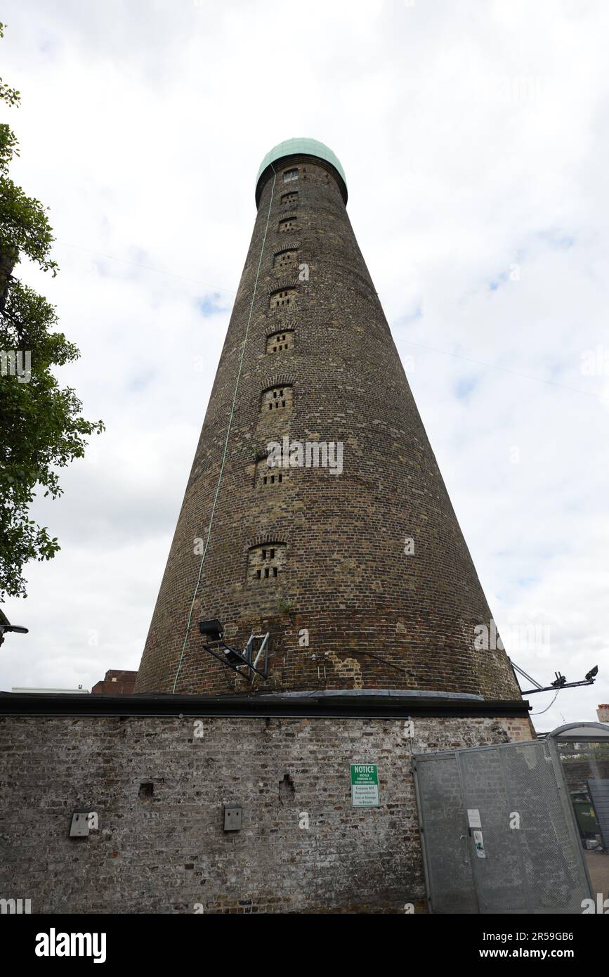 Digital hub hi-res stock photography and images - Alamy