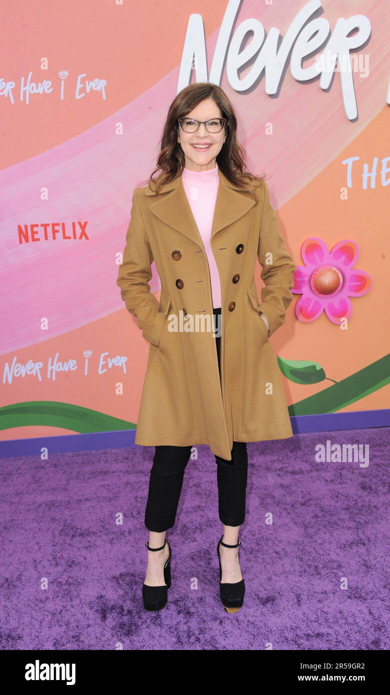 Los Angeles, CA. 1st June, 2023. Lisa Loeb at arrivals for NEVER HAVE I ...