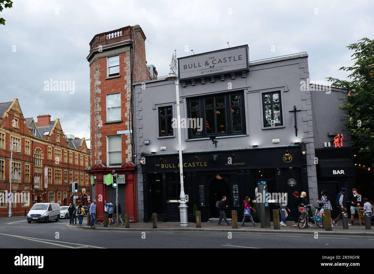 Lord edward street dublin hi-res stock photography and images - Alamy