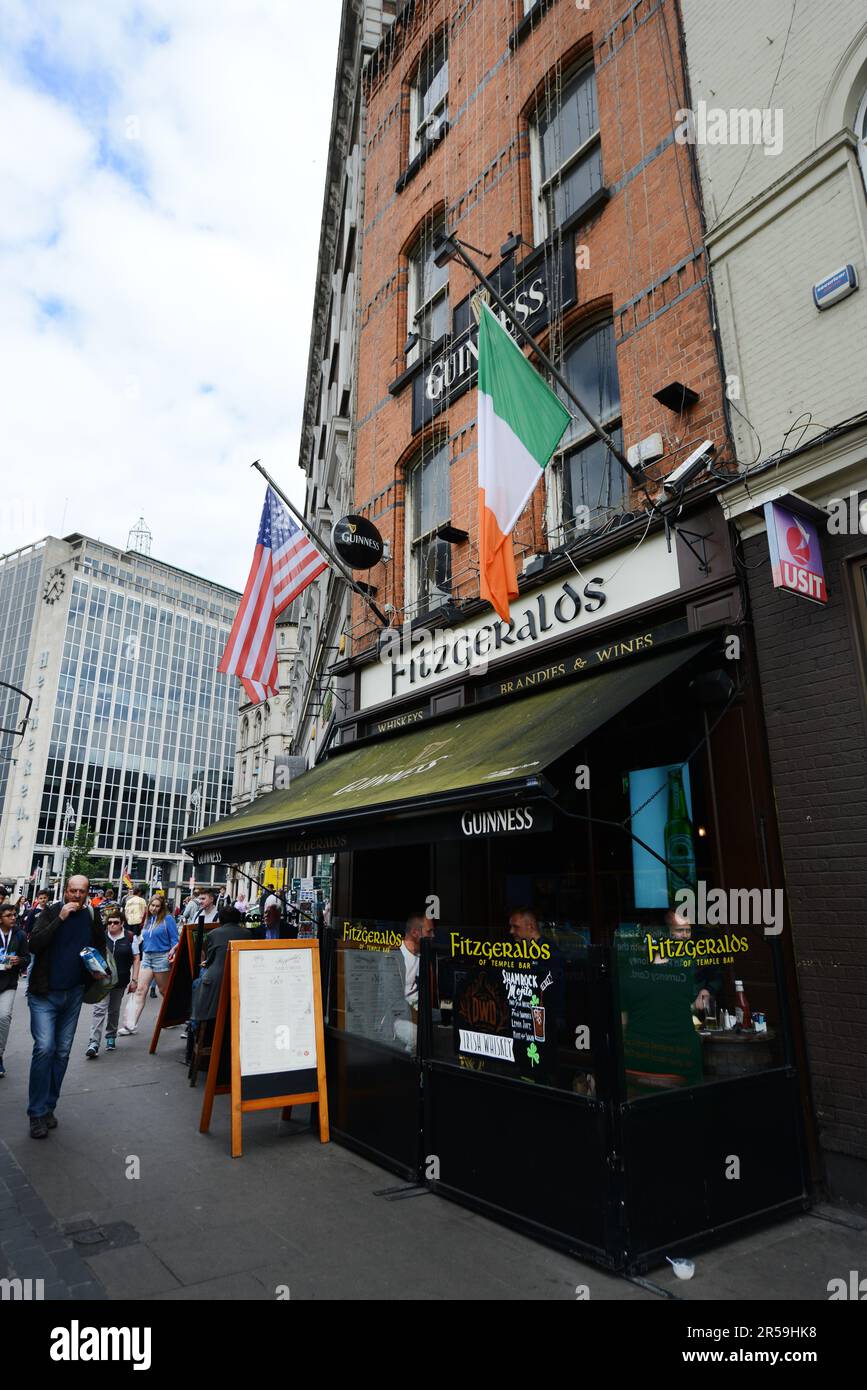 Fitzgerald’s Bar in Dublin, Ireland Stock Photo - Alamy