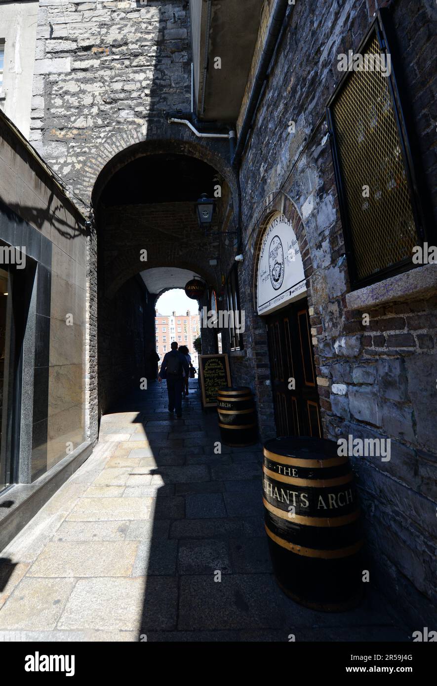 The Merchant's Arch Bar & Restaurant in Dublin, Ireland Stock Photo - Alamy
