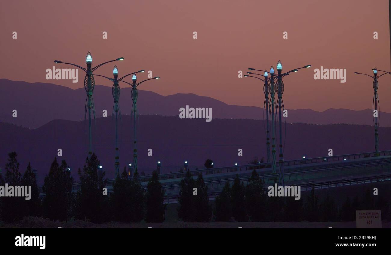 Frogs dancing hi-res stock photography and images - Alamy