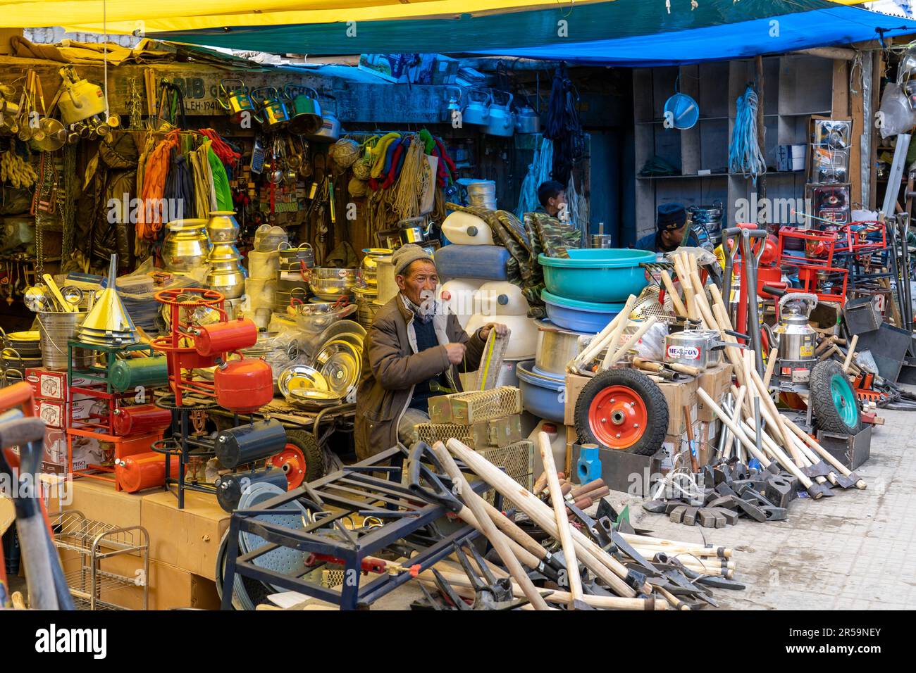 Moti market hi-res stock photography and images - Alamy