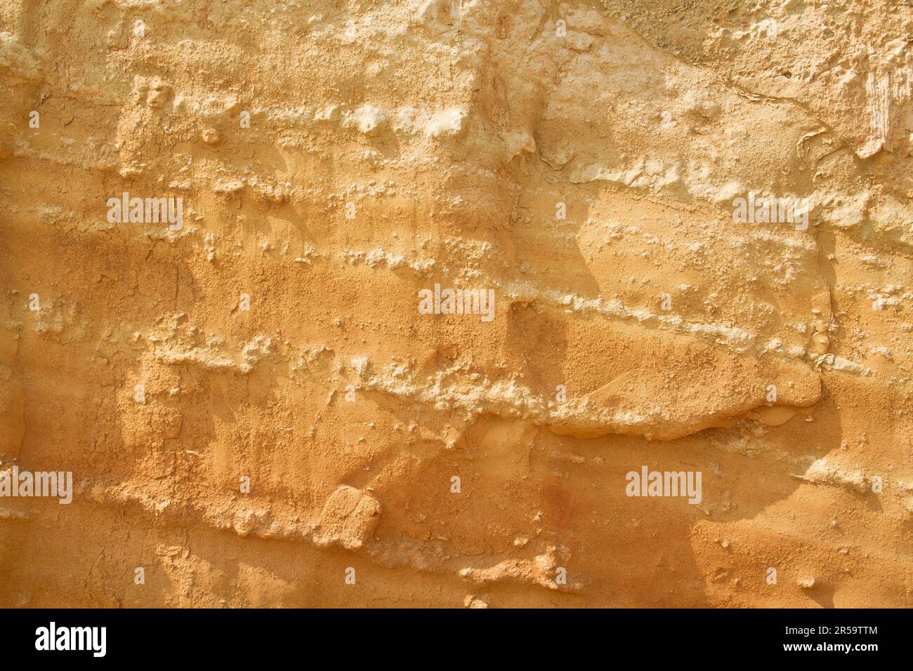 Layers of weathered limestone hi-res stock photography and images - Alamy