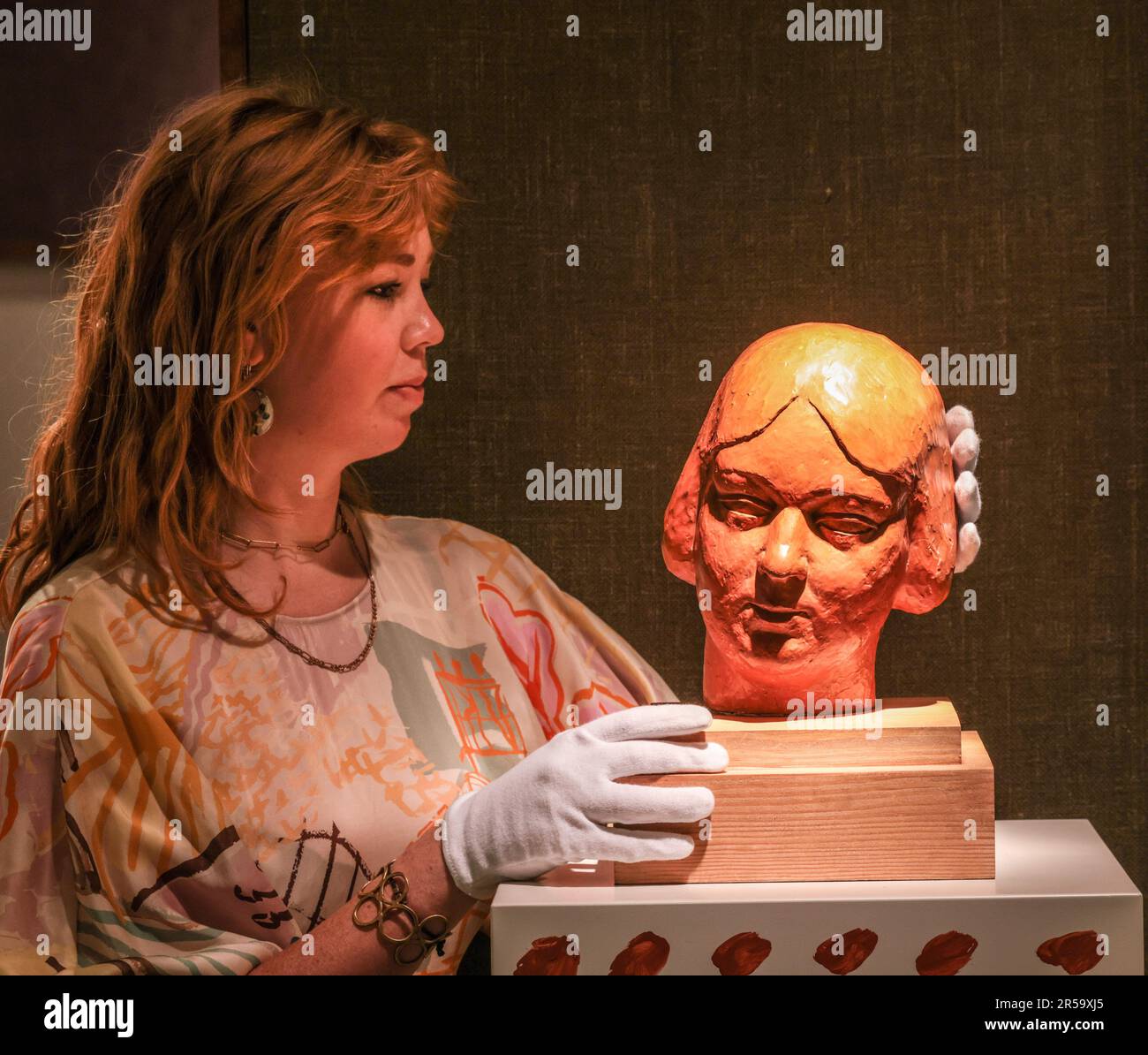 Stephen tomlin bloomsbury hi-res stock photography and images - Alamy