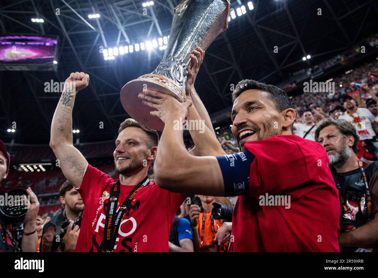 BUDAPEST, HUNGARY - MAY 31: Ivan Rakitic and Jesus Navas of Sevilla FC ...