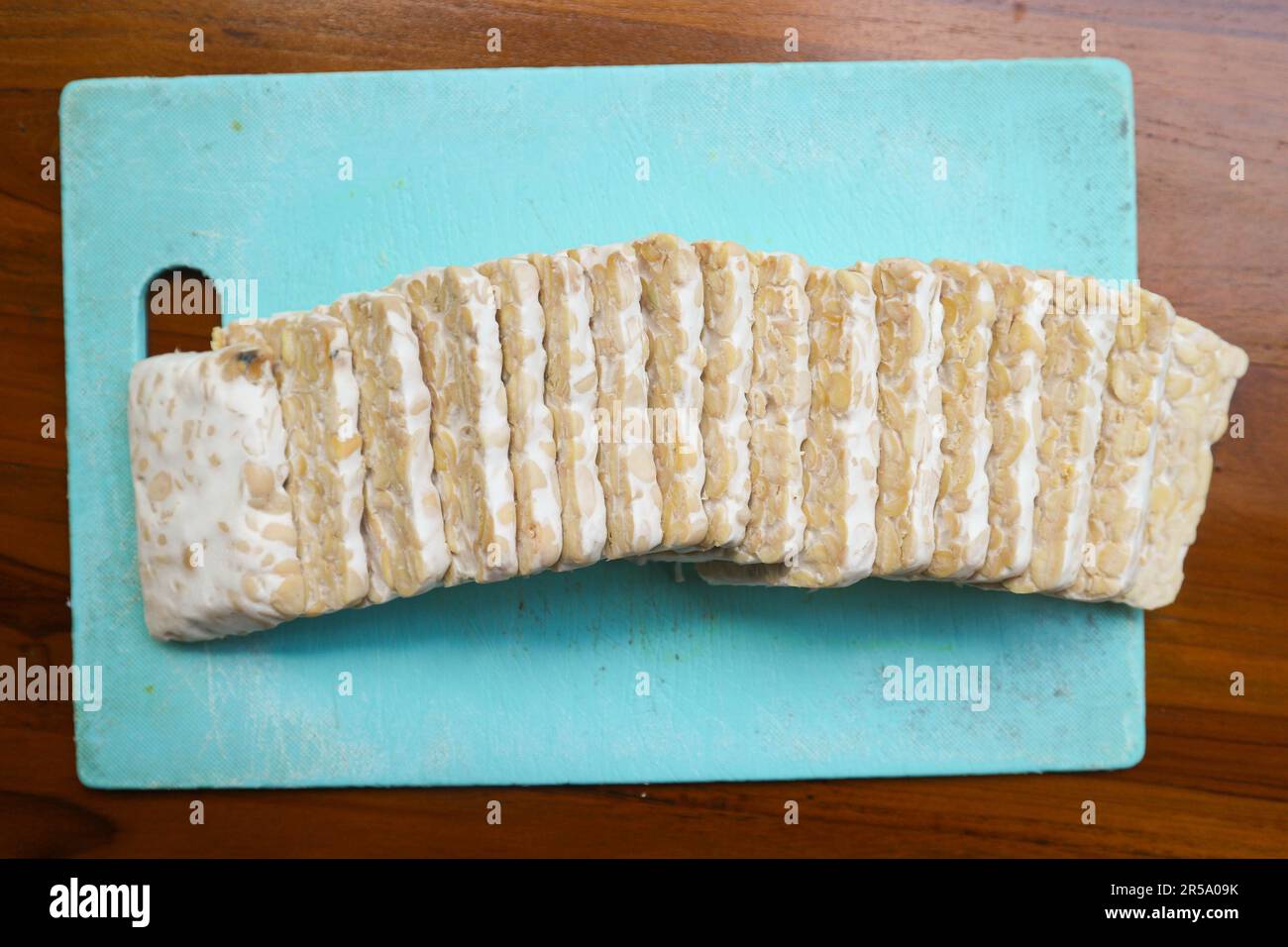 Tempeh hi-res stock photography and images - Alamy