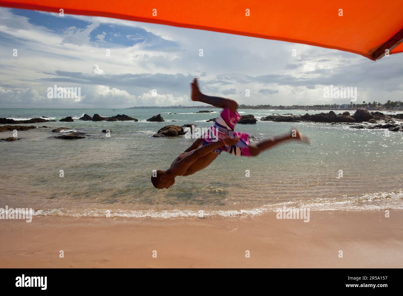 Capoeira flip hi-res stock photography and images - Alamy