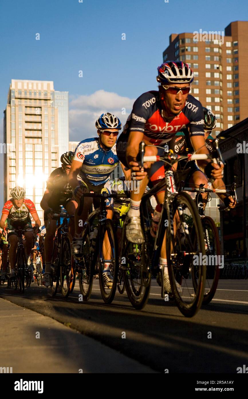 Men race in the Nature Valley Grand Prix cycling festival through ...