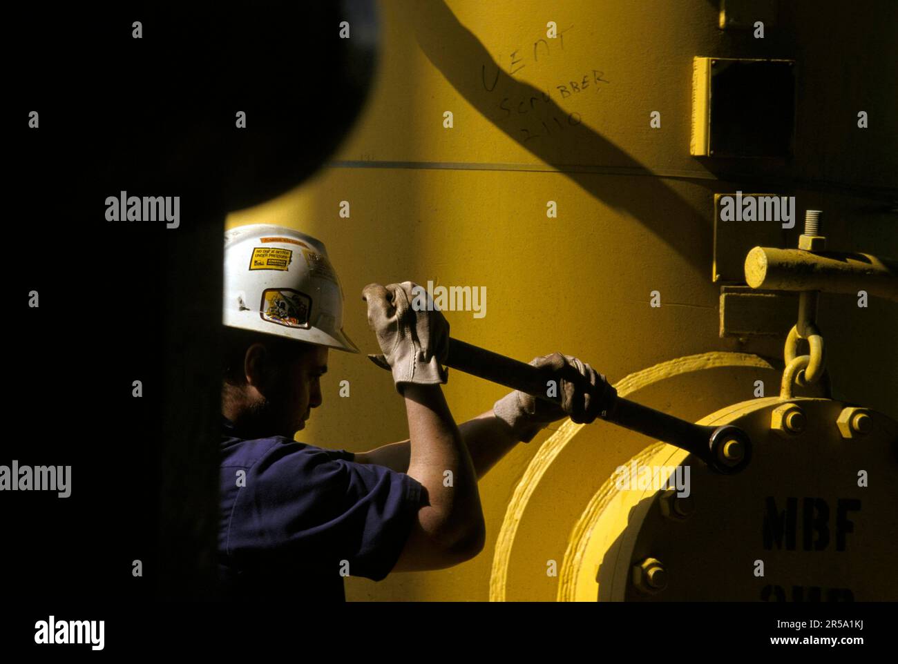 Offshore heavy maintenance hi-res stock photography and images - Alamy