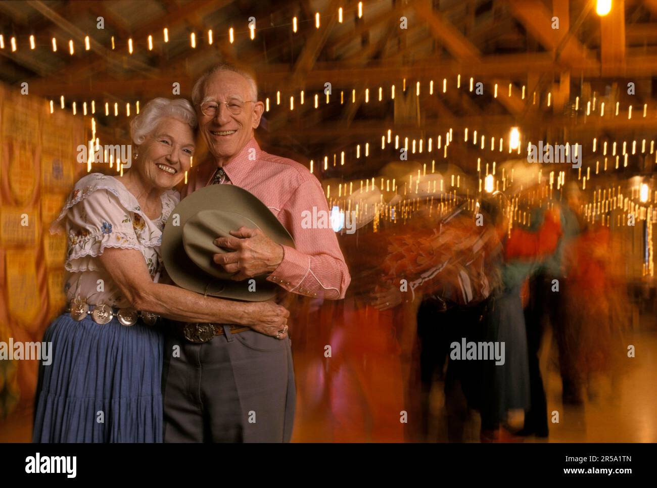 Country music usa couple dance hi-res stock photography and images - Alamy