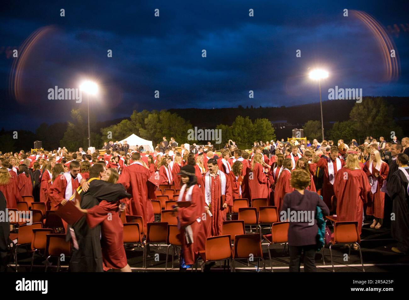 Graduating high school seniors hi-res stock photography and images - Alamy