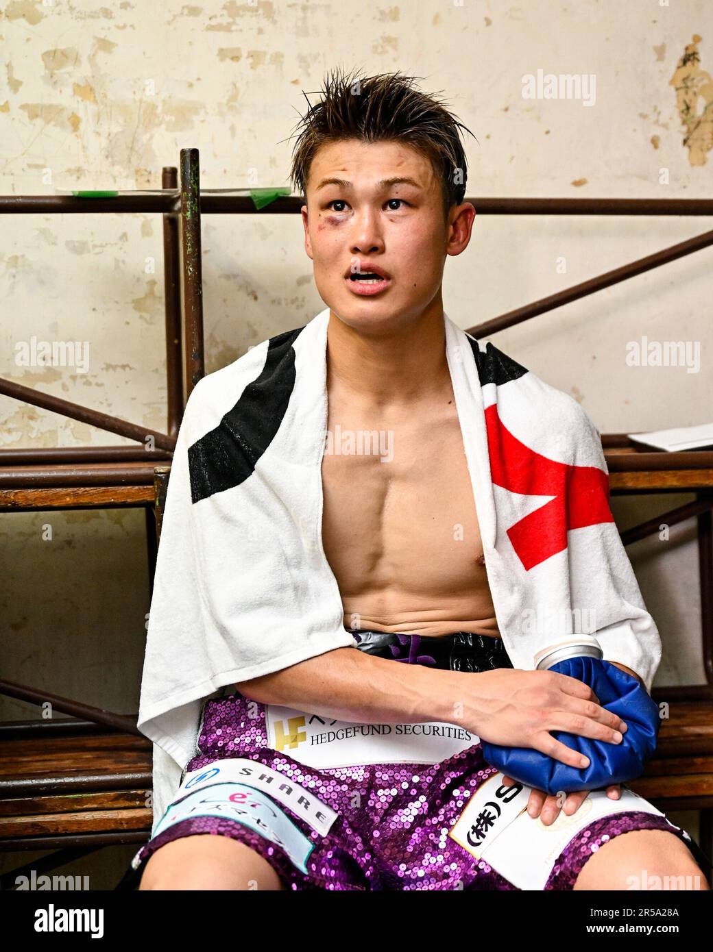 Tokyo, Japan. 31st May, 2023. Hayato Tsutsumi won the vacant OPBF Featherweight Title boxing ...