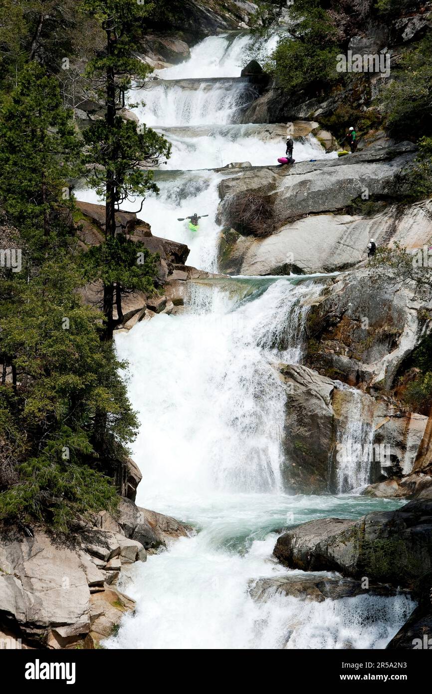 Four waterfalls flowing down hi-res stock photography and images - Alamy