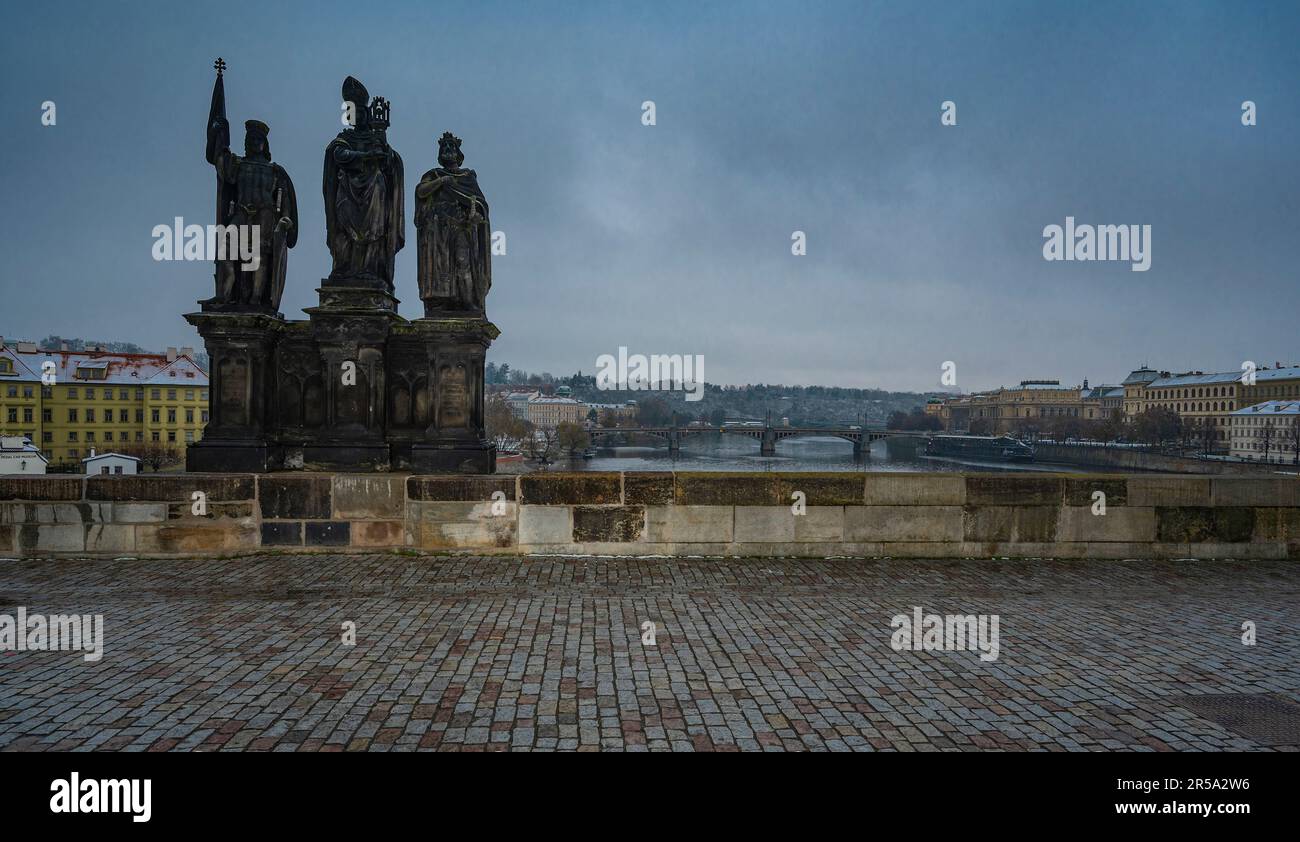On the karls bridge hi-res stock photography and images - Alamy