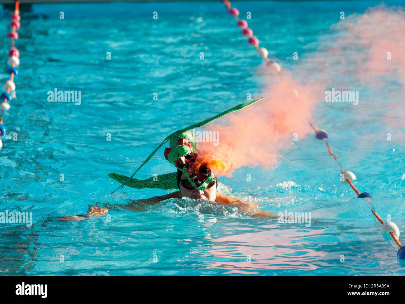 Benefits of cold water swimming hi-res stock photography and images - Alamy