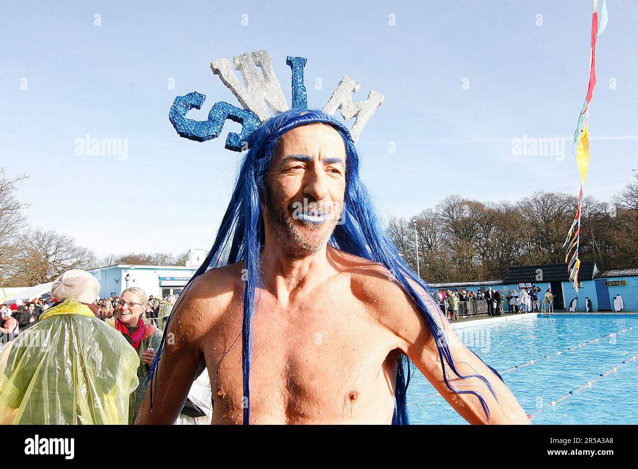 South London Swimming Club hosts the 5th Cold Water Swimming ...