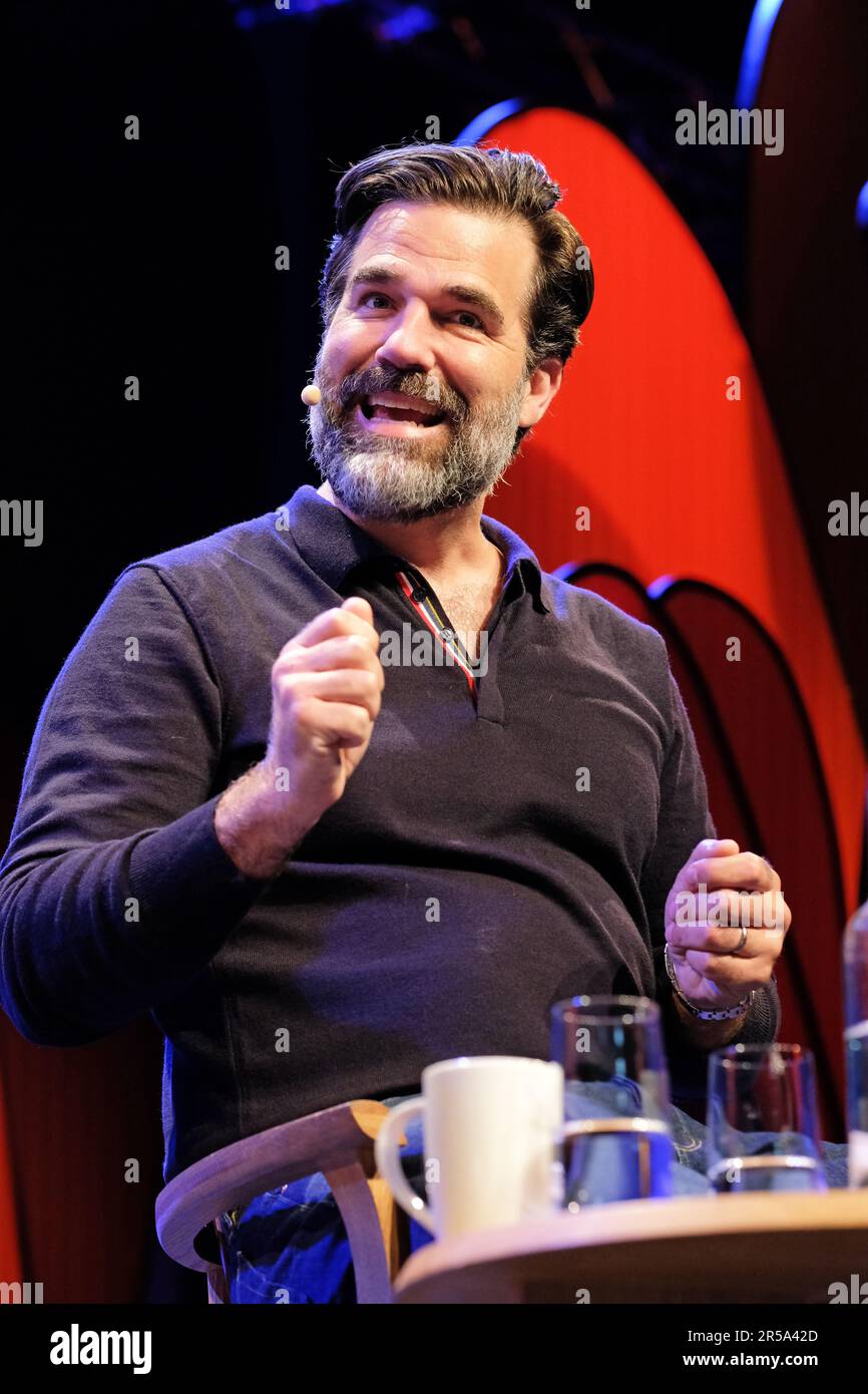 Rob delaney actor hi-res stock photography and images - Alamy