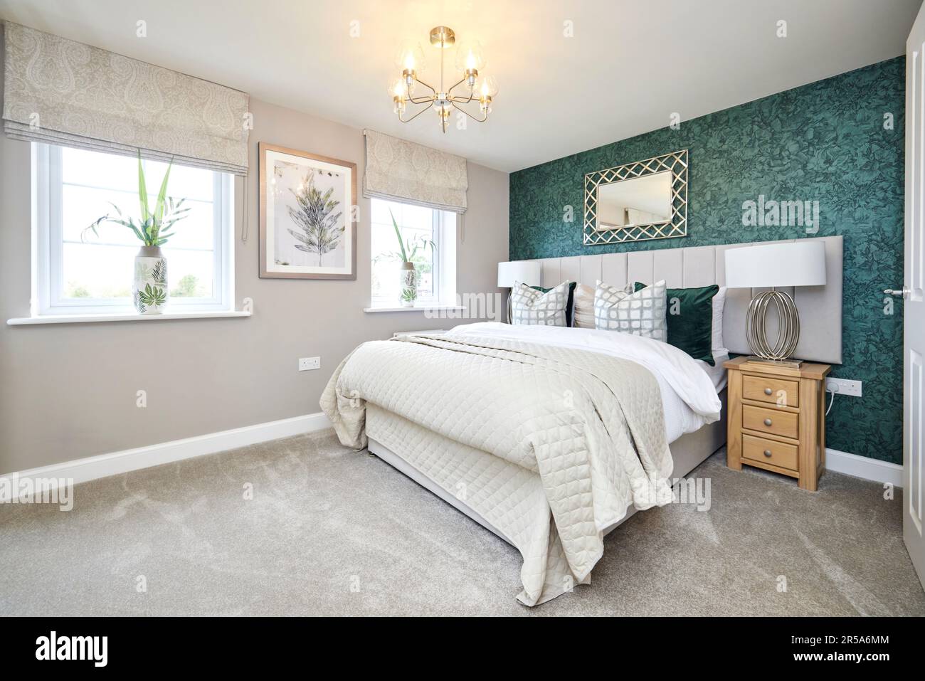 Show house master bedroom Stock Photo - Alamy
