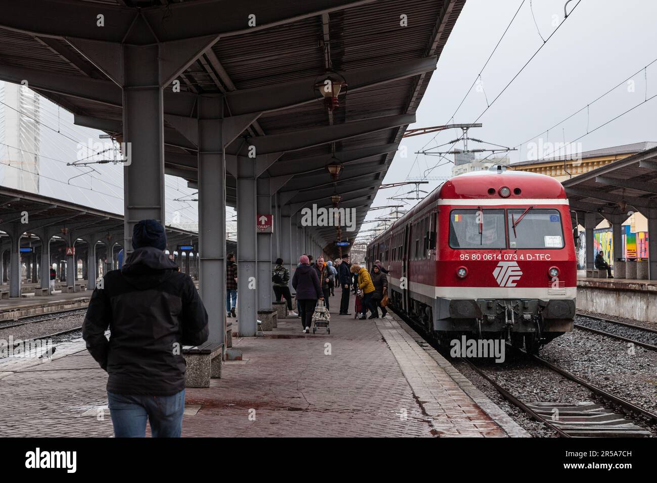 Transferoviar calatori hi-res stock photography and images - Alamy