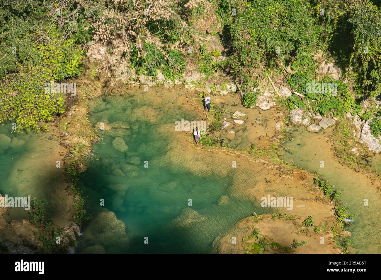 The beautiful turquoise pools of Semuc Champey, Rio Cabohon, Lanquin ...