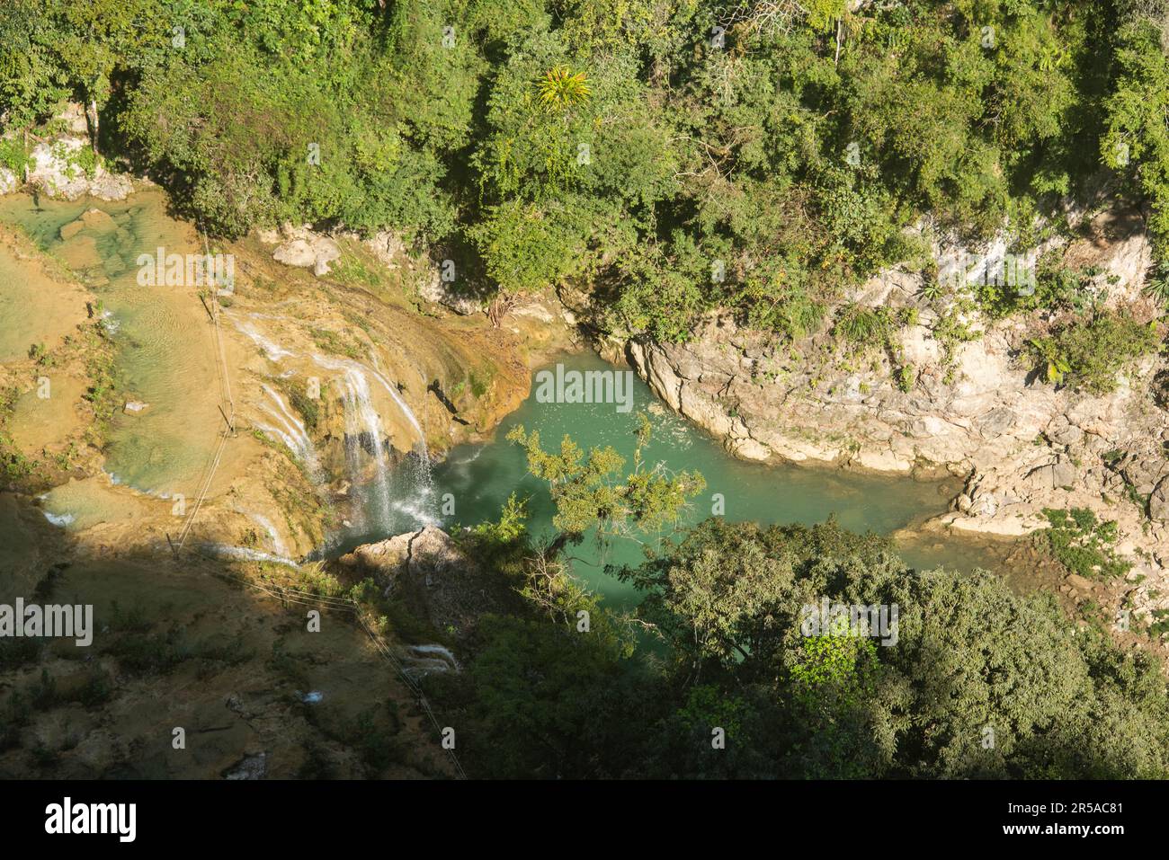 The beautiful turquoise pools of Semuc Champey, Rio Cabohon, Lanquin ...
