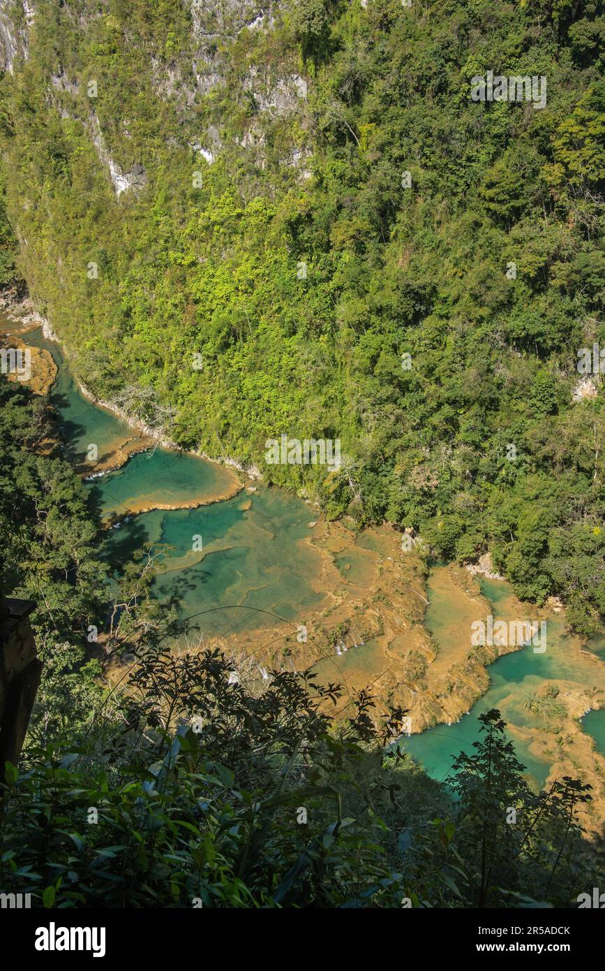 The beautiful turquoise pools of Semuc Champey, Rio Cabohon, Lanquin ...