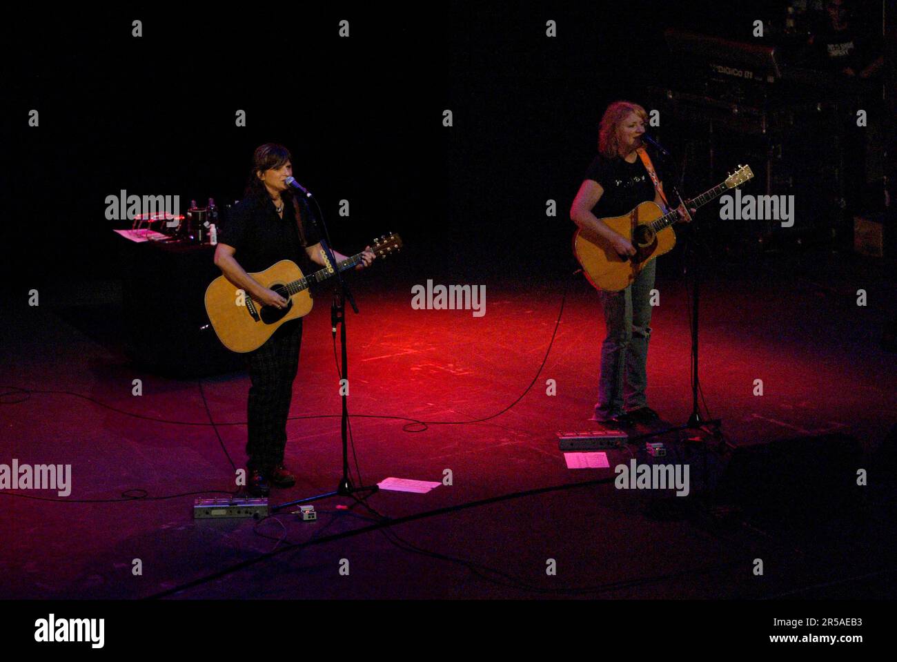 Indigo girls hi-res stock photography and images - Alamy