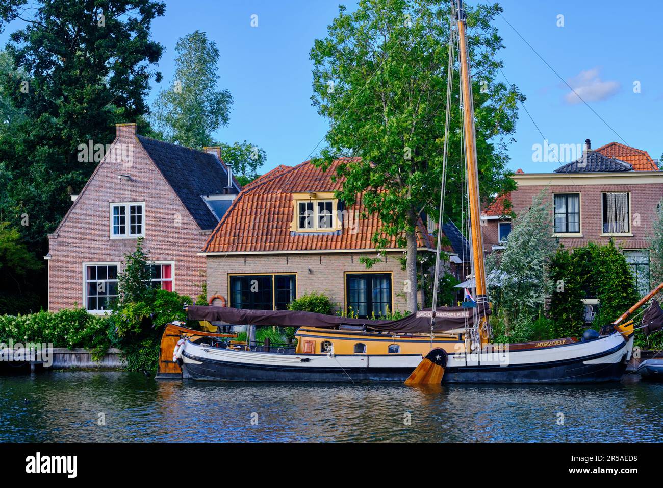 Traditional dutch sailing boat hi-res stock photography and images - Alamy