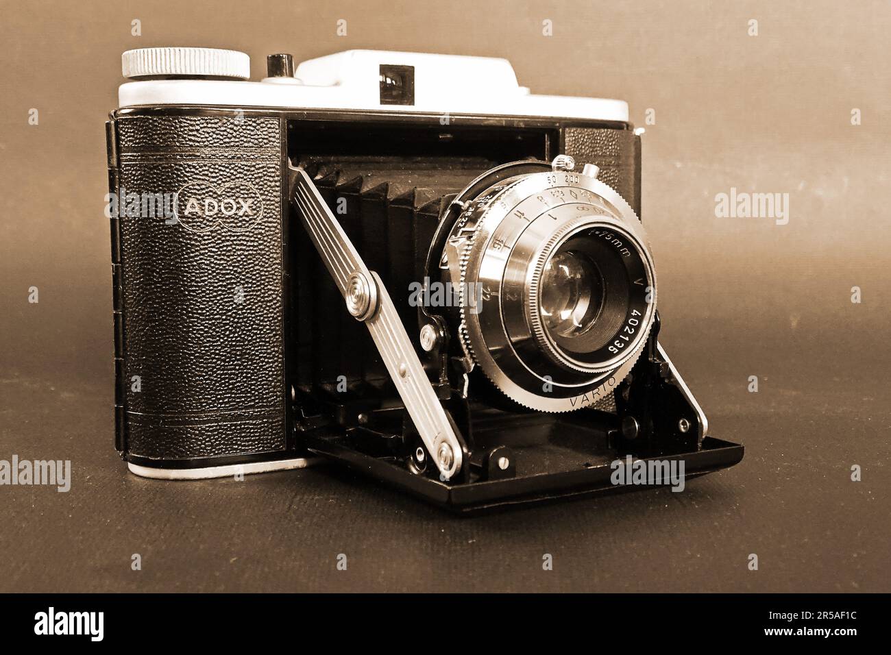 Adox hi-res stock photography and images - Alamy