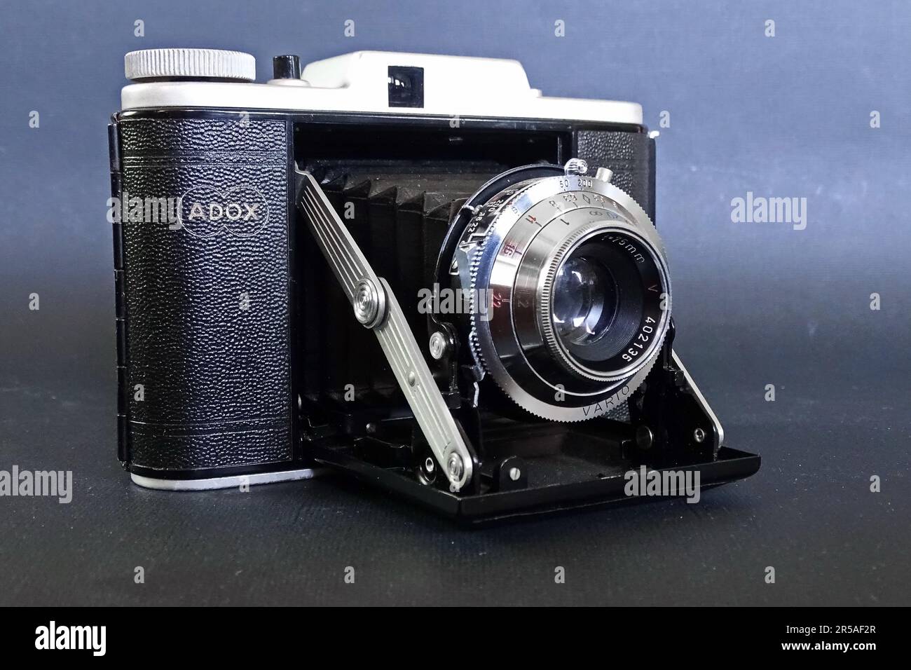 Adox hi-res stock photography and images - Alamy