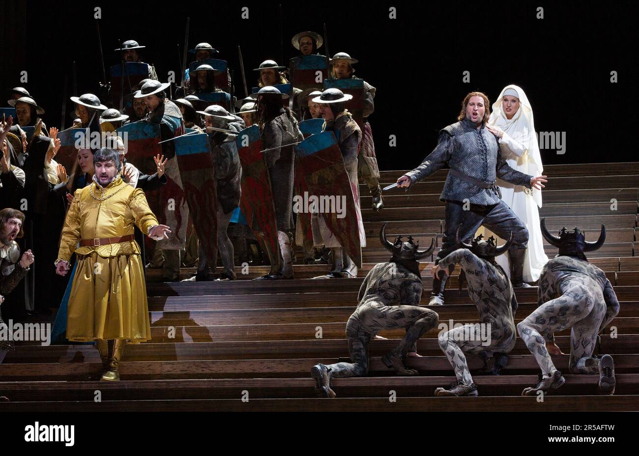 Trovatore tenor soprano hi-res stock photography and images - Alamy