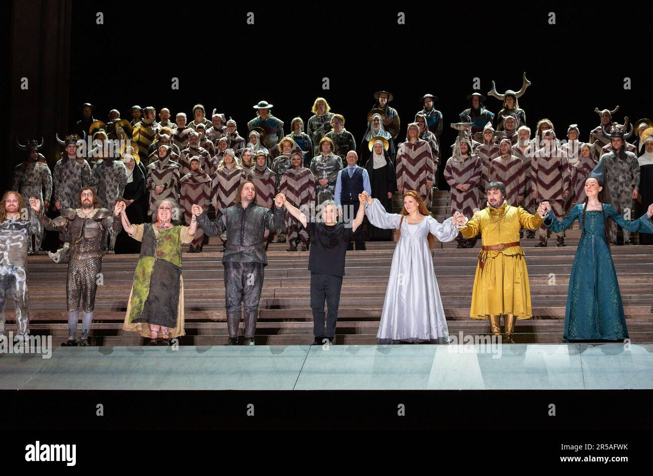 Scottish operatic tenor hi-res stock photography and images - Alamy