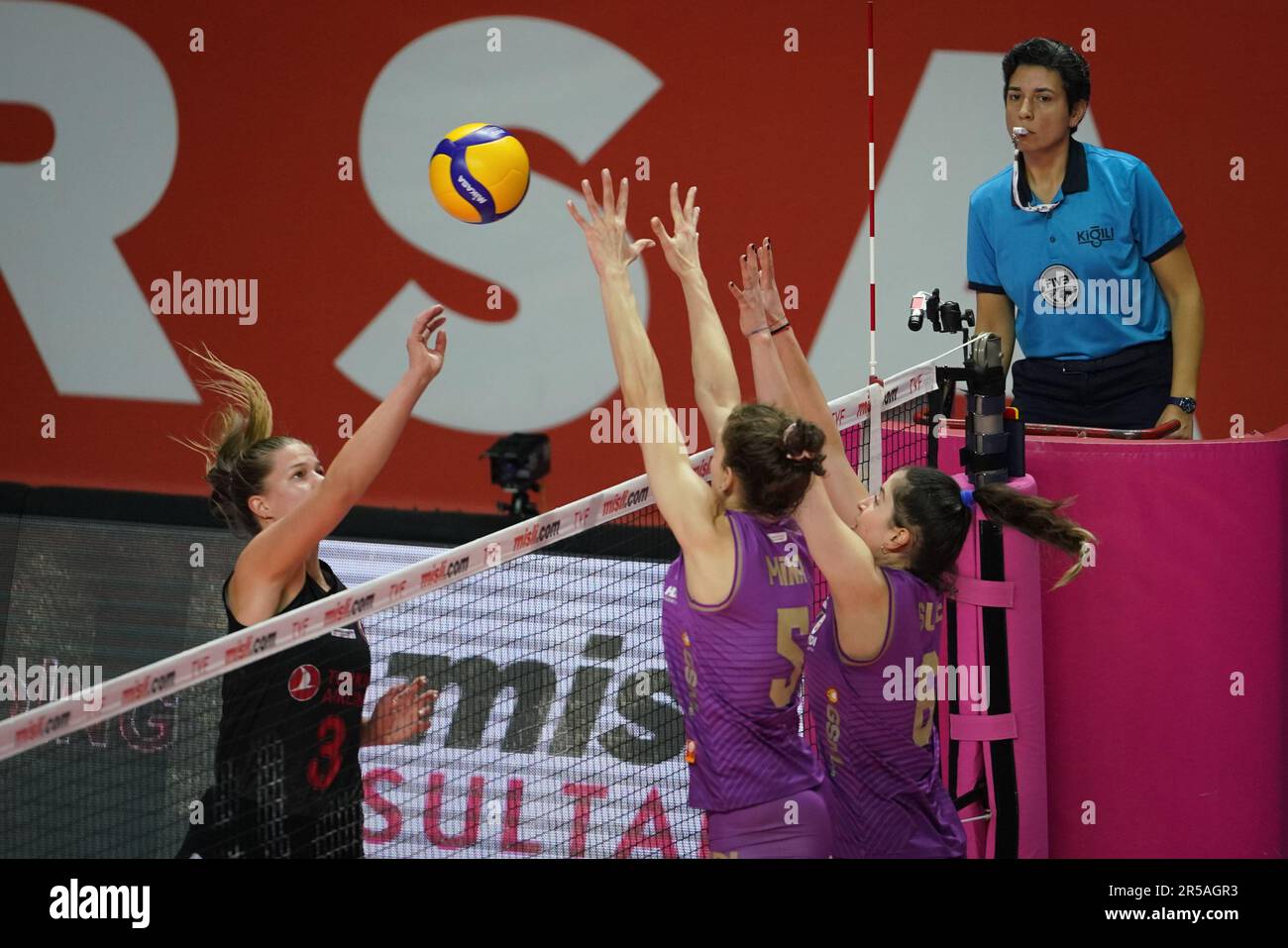 ISTANBUL, TURKIYE - DECEMBER 25, 2022: Kiera Van Ryk in action during ...
