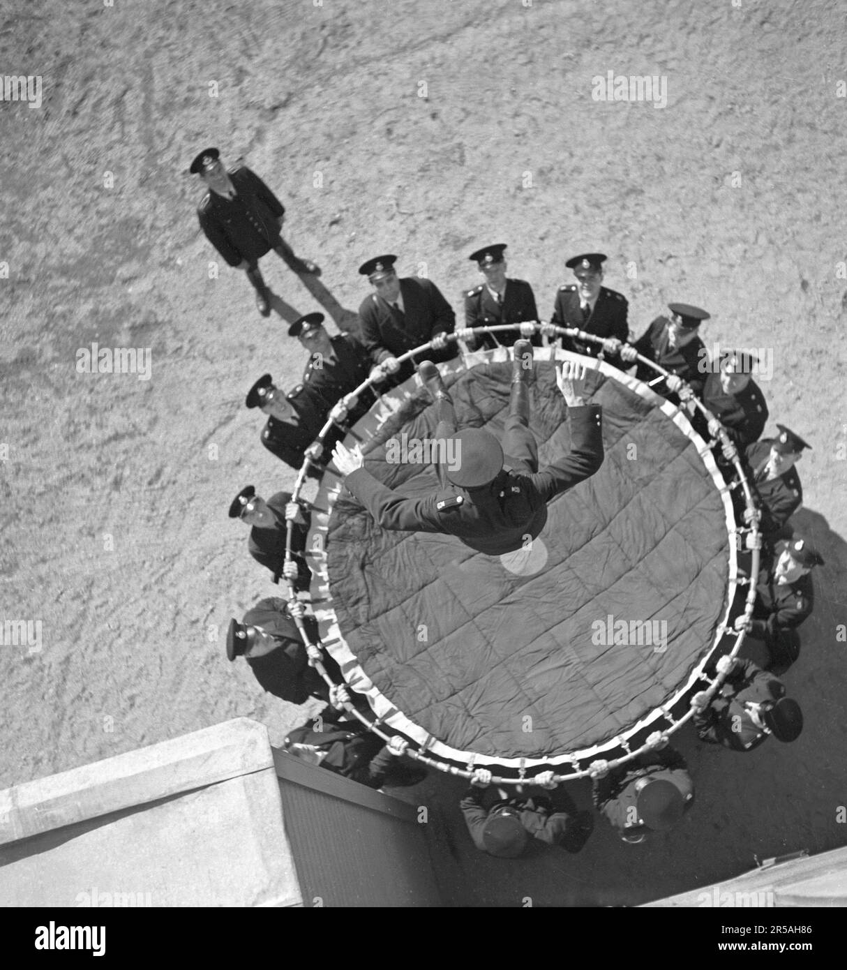 In the 1940s. A brave fireman lands in a life saving sheet. A device ...