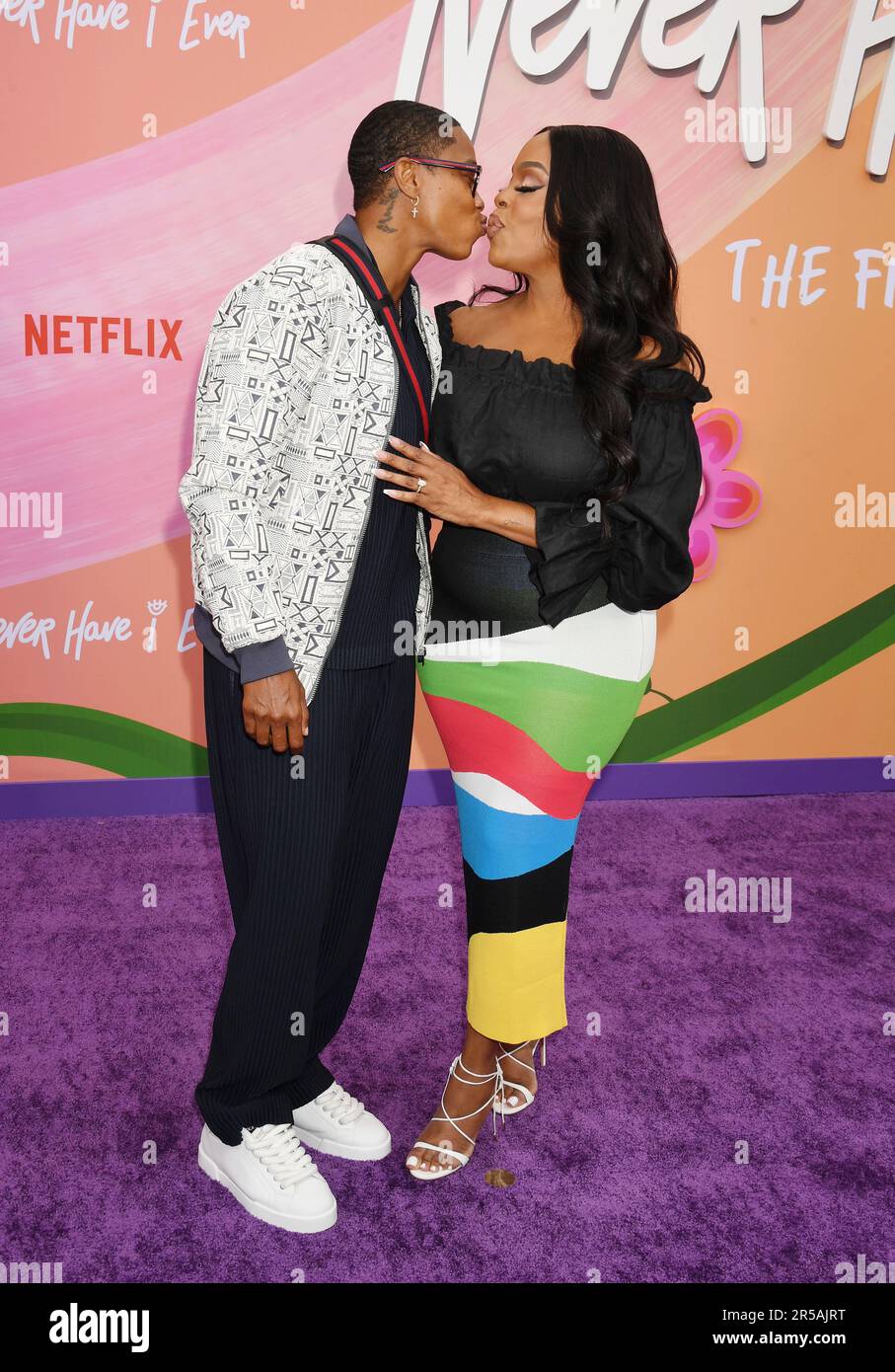 LOS ANGELES, CA - JUNE 01: (L-R) Jessica Betts and Niecy Nash-Betts ...
