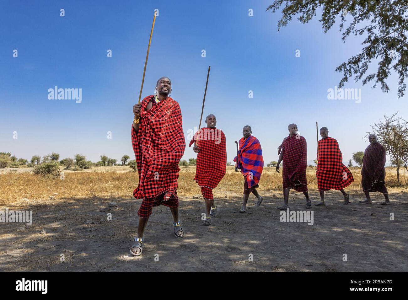 African village standing people hi-res stock photography and images - Alamy