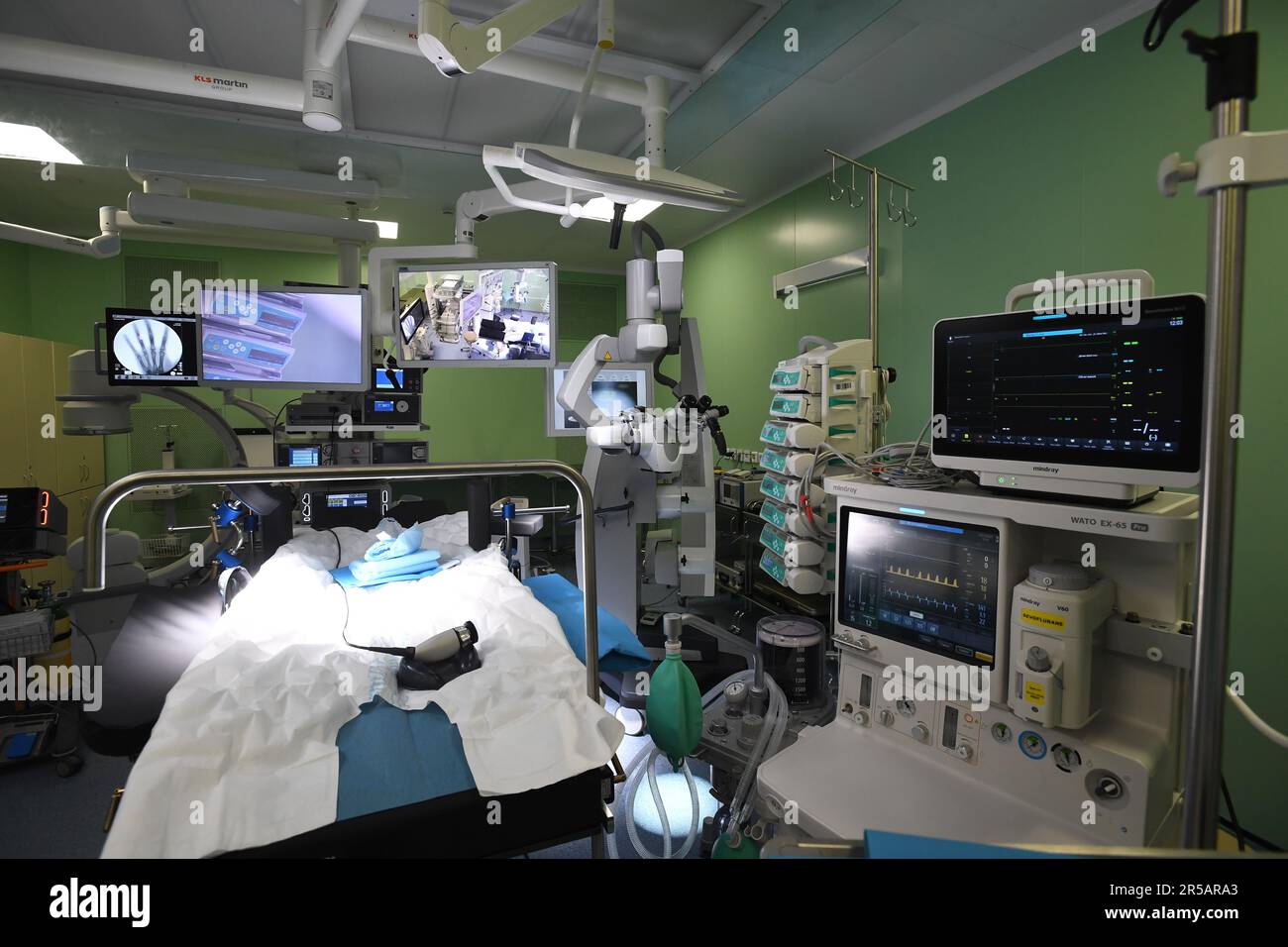 Moscow. Operating room in the building of the opened children's ...